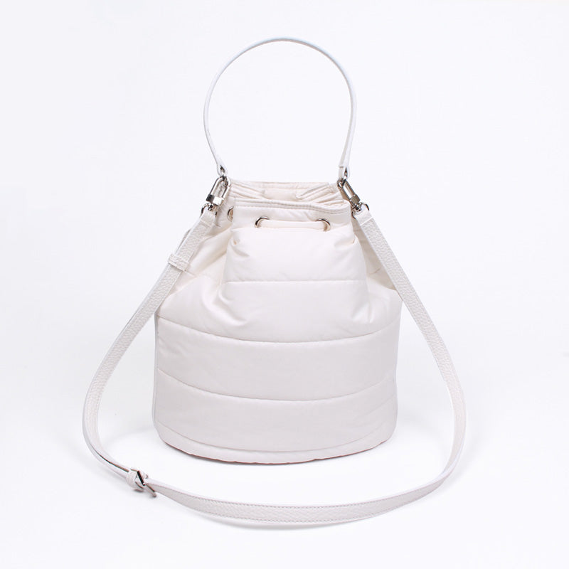 Padding white shoulder bag – miimmiim